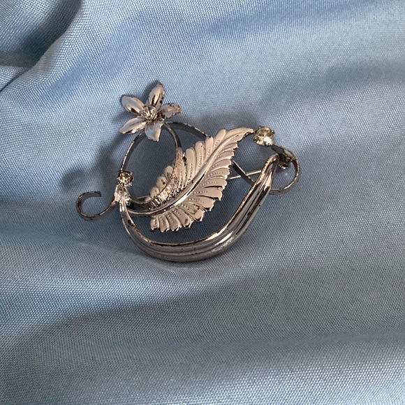 Jewelry | Vintage Leaf Brooch | Poshmark
